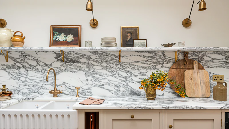 The Ultimate Guide To Matching Countertops With Kitchen Backsplashes ...